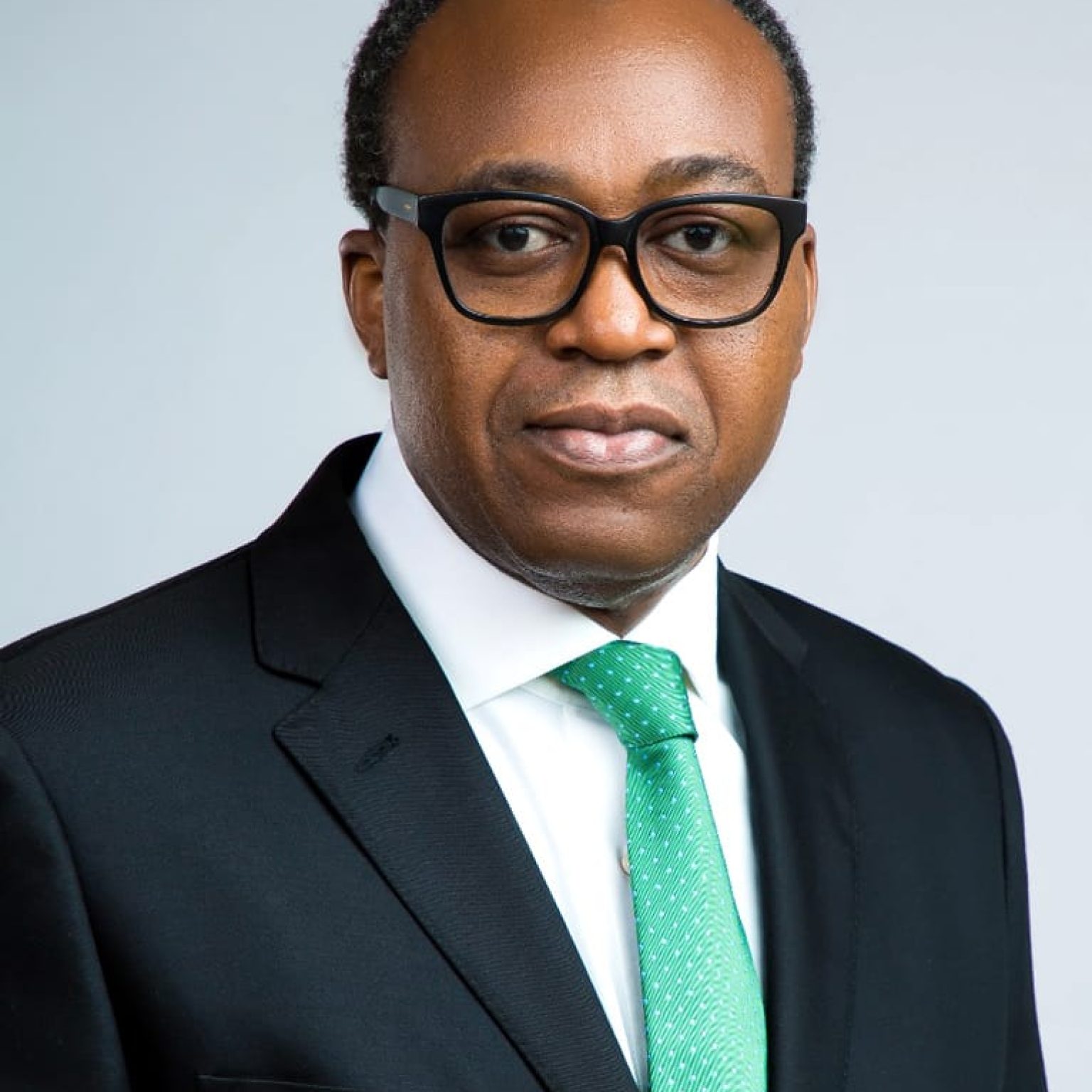 Yinka Folami on Mainland FM 98.3: Tackling Nigeria’s Travel Trade ...